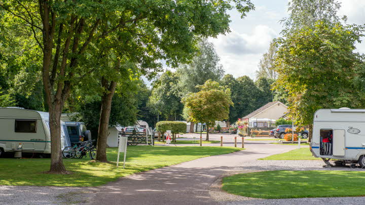 Henley Four Oaks Club Campsite | The Caravan Club