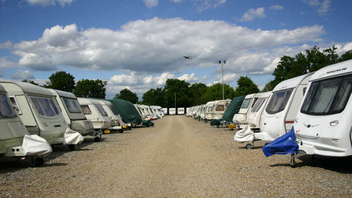 Gatwick Club Campsite | The Caravan Club