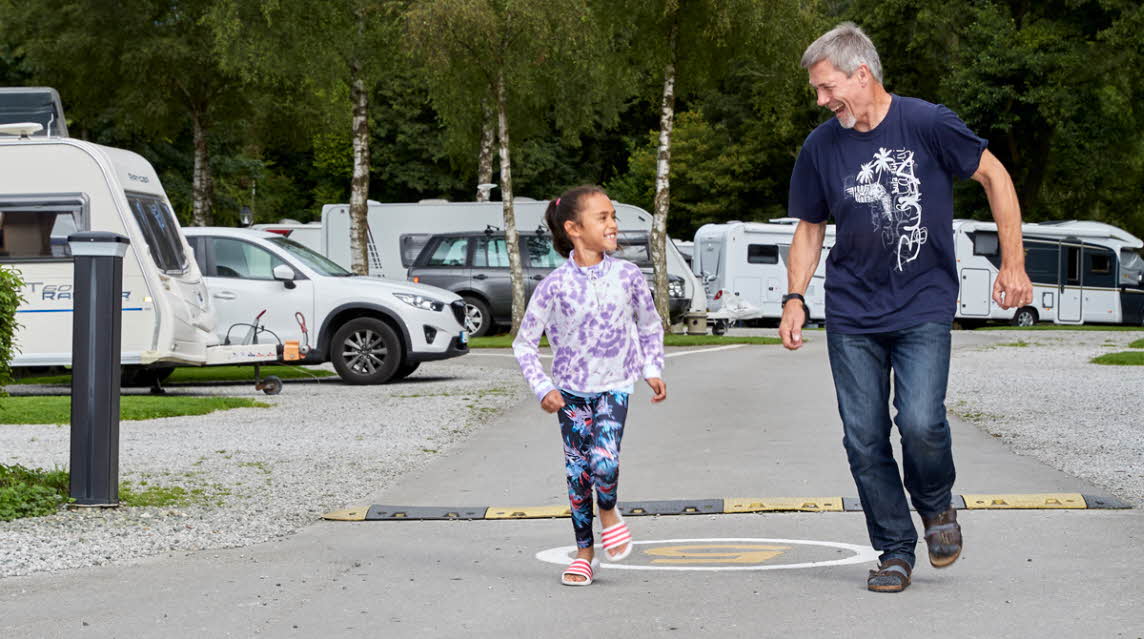 Castleton Club Campsite | The Caravan Club