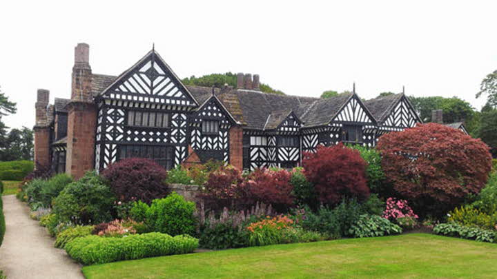 Lyons Farm Certificated Location | Caravan and Motorhome Club