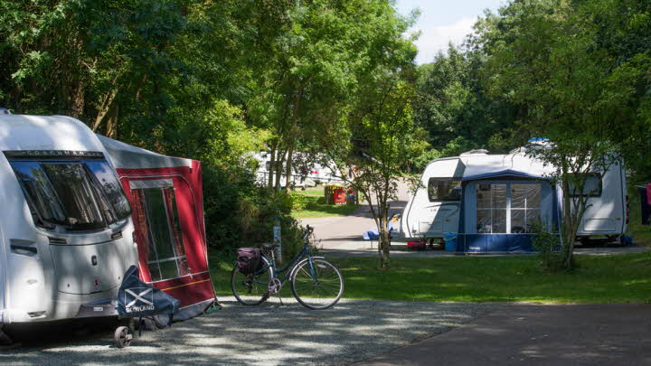 Cambridge Cherry Hinton Campsite | The Caravan Club