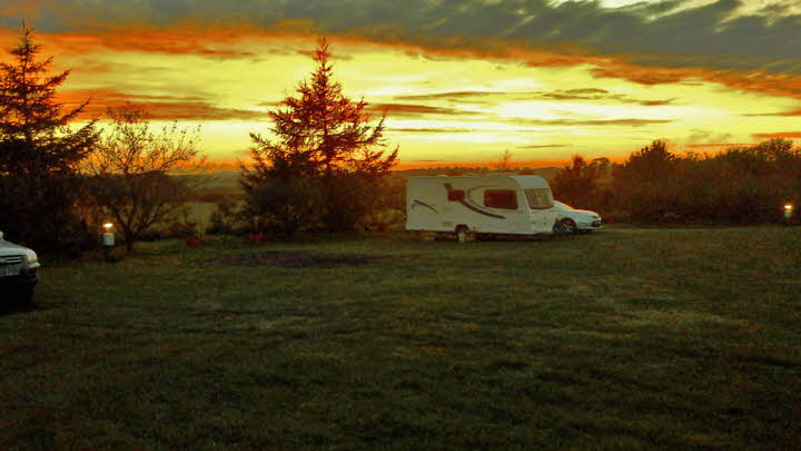 Grove Farm CL - Comer | Caravan and Motorhome Club