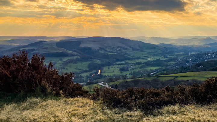 Castleton Club Campsite | The Caravan Club