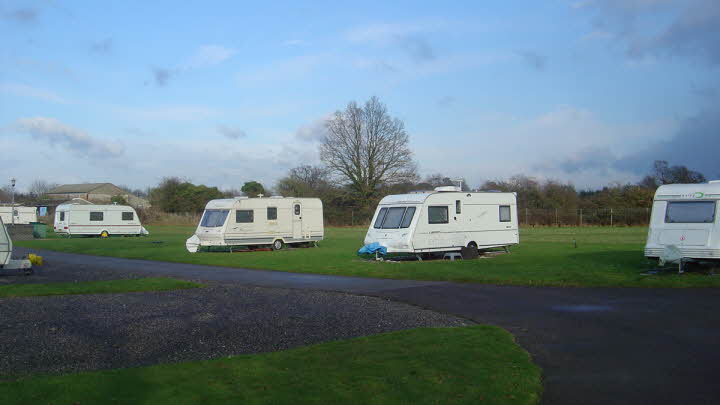 Gatwick Club Campsite | The Caravan Club