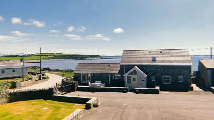 Perllan Penrhyn Certificated Location | Caravan and Motorhome Club